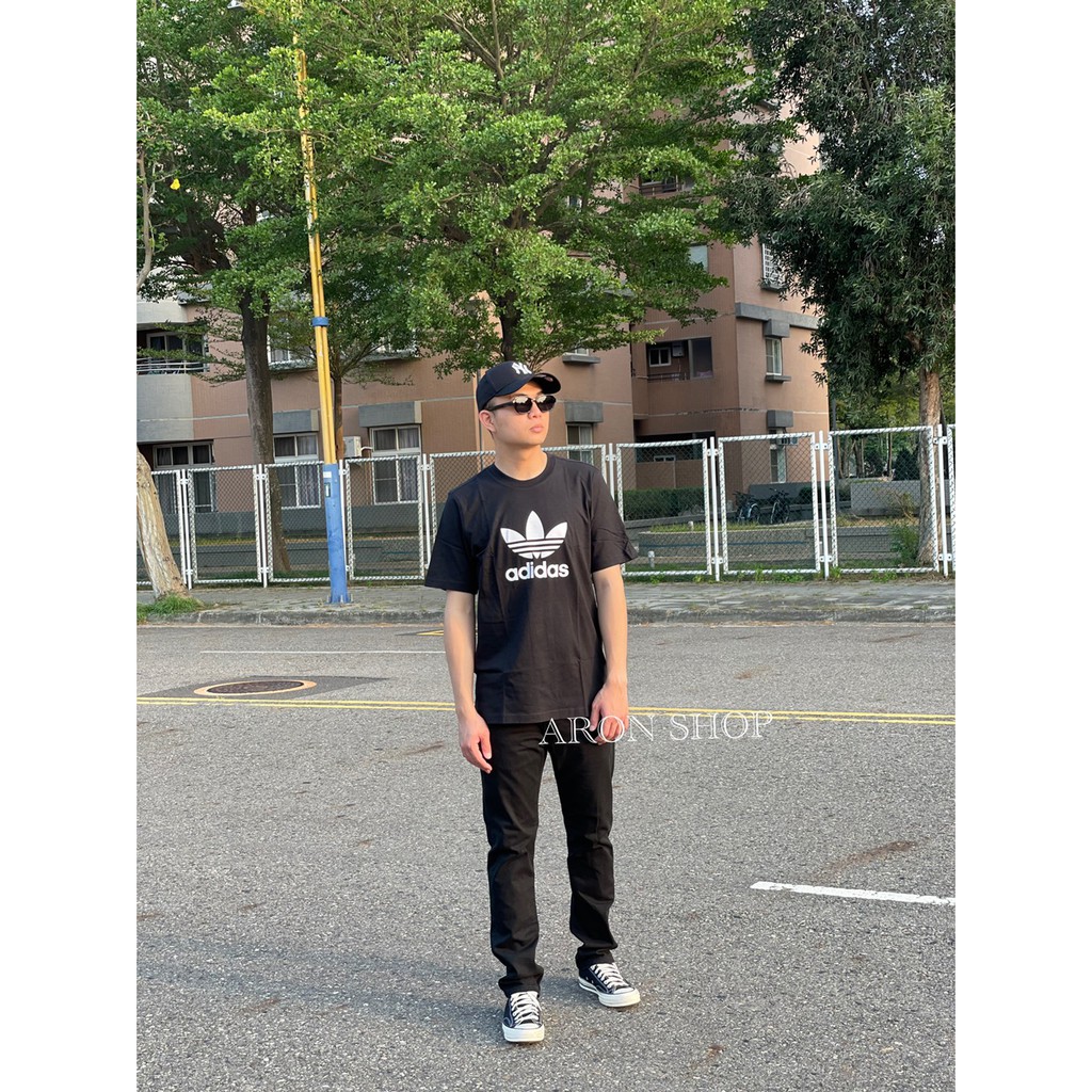 𝘼𝙍𝙊𝙉𝙎𝙃𝙊𝙋 ® Adidas 短袖 | Originals系列 基本logo款 三葉草 短T 愛迪達 CW0709 | 蝦皮購物