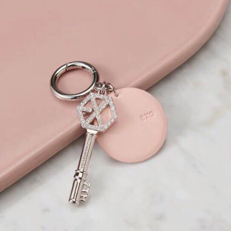 EXO7週年官方吊飾 | 蝦皮購物