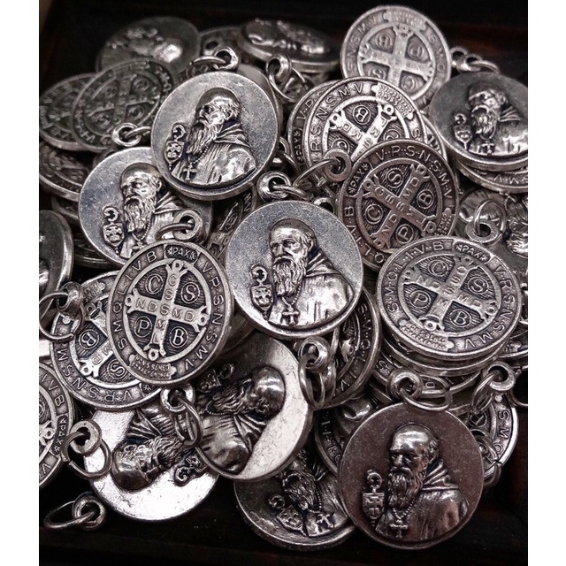 as86 意大利進口圣牌玫瑰經念珠合金圣本篤牌吊墜1.8cm | 蝦皮購物