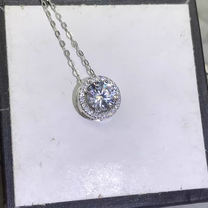 「圓包」S925純銀吊墜項鍊 50分1.2.3.5克拉進口GRA證書莫桑鑽 一證一腰碼秒過鑽筆 八心八箭 梅花切 王炸 | 蝦皮購物
