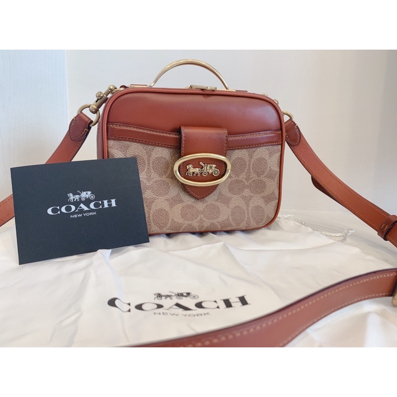 Coach Riley Lunch Box老花馬車系列 單肩斜背包 | 蝦皮購物