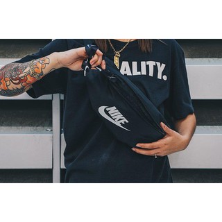 鋒仔】NIKE Heritage Hip BAG 黑色 白色大勾 腰包 側背包 BA5750-010 | 蝦皮購物