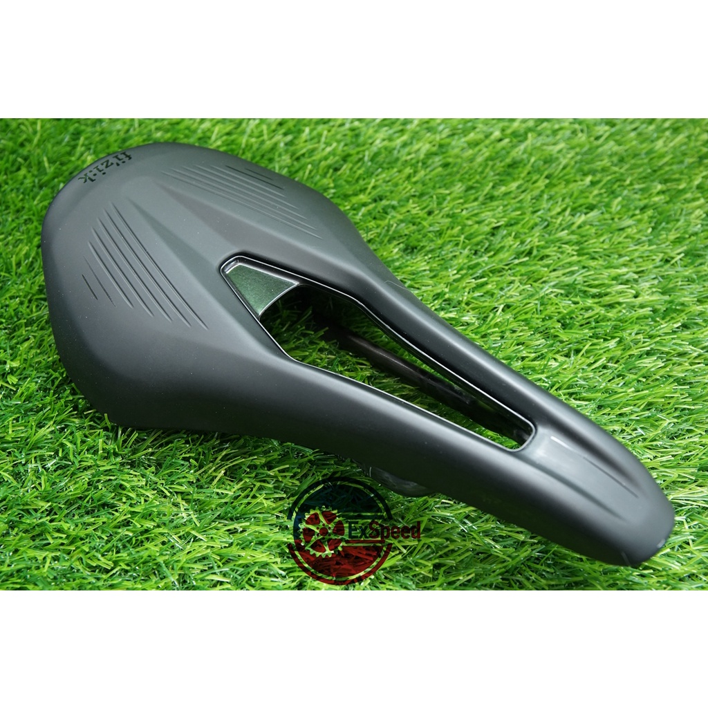 【速度極限】Fizik Vento Argo R1 座墊 車墊 碳纖維 自行車 公路車 單車 腳踏車 三鐵 環島 | 蝦皮購物