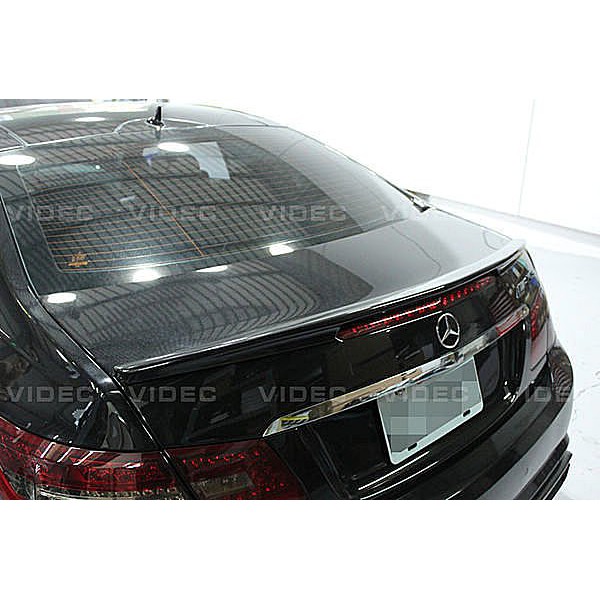 賓士 C207 E250 coupe 小鴨尾 尾翼 擾流板 E200 E220 E250 E300 E350 AMG | 蝦皮購物