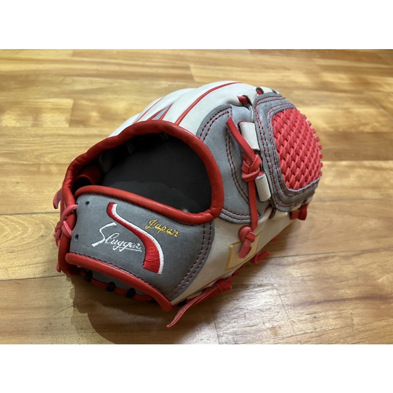 [黑瑞賣手套] Kubota Slugger 久保田 日本國旗配色 紀念 棒球手套 壘球手套 | 蝦皮購物