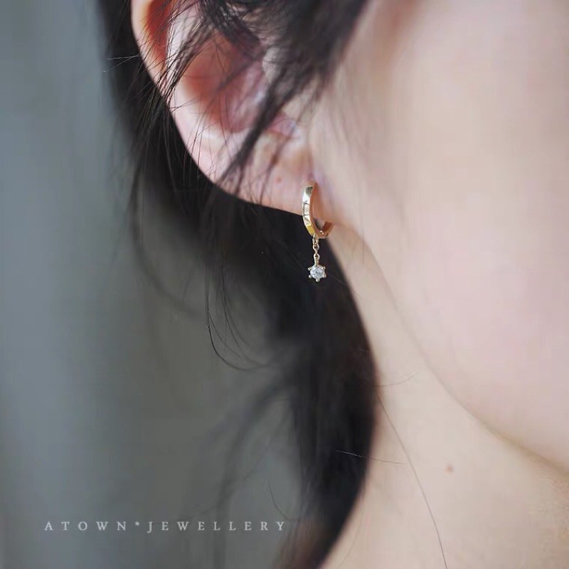 =現貨= ATOWN 輕珠寶 純9K金 短鏈小墜子耳扣 氣質簡約百搭迷你耳圈耳環 | 蝦皮購物