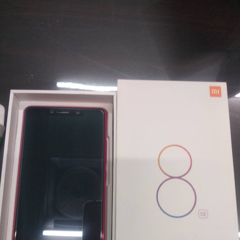 最被放鳥重新賣 陸版 小米8 SE 高通710 6G/64G 近乎全新 配件一堆 盒裝完整 | 蝦皮購物