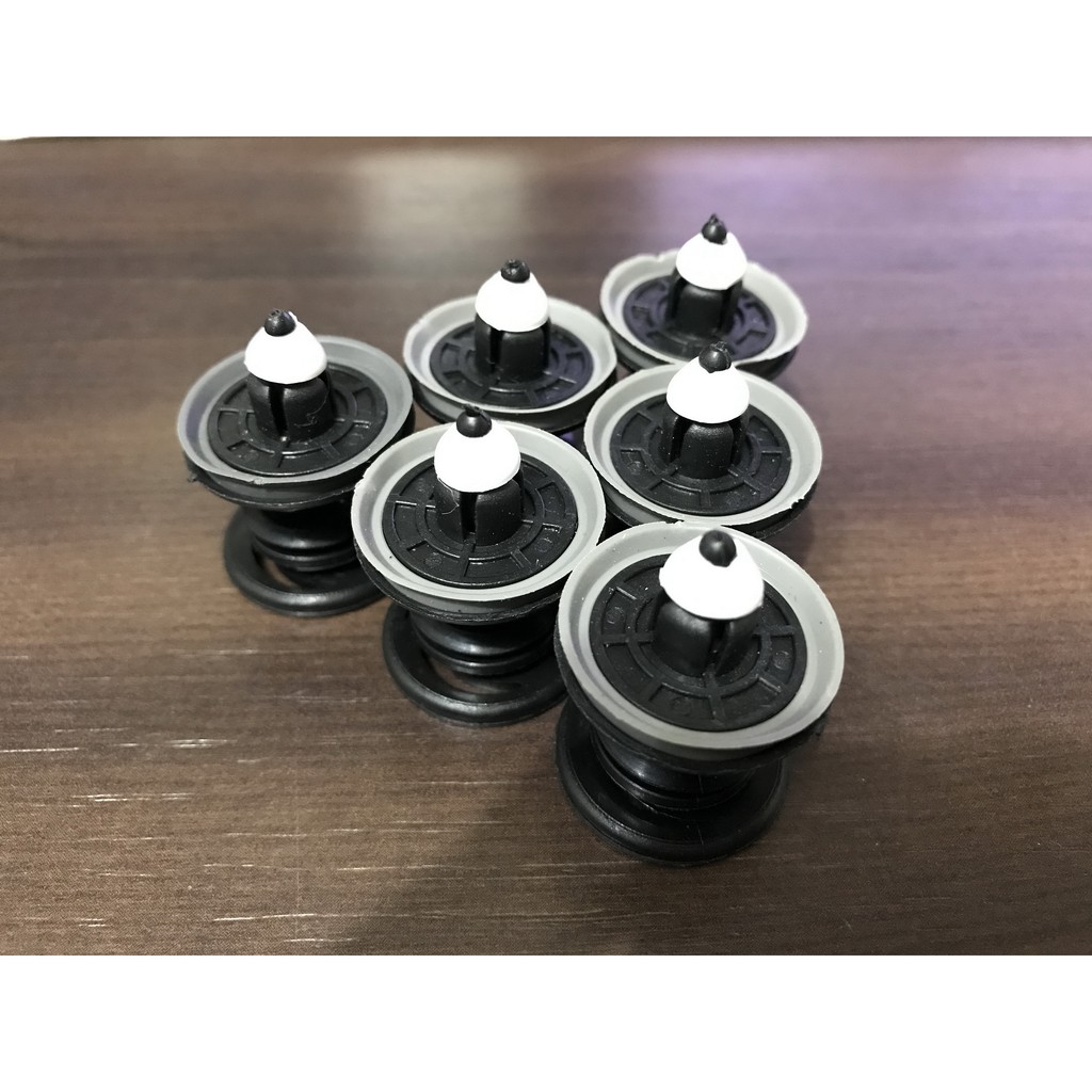 VOLVO V50 固定扣 公母扣 門飾板內扣 尾門內飾板內扣 8679426 | 蝦皮購物