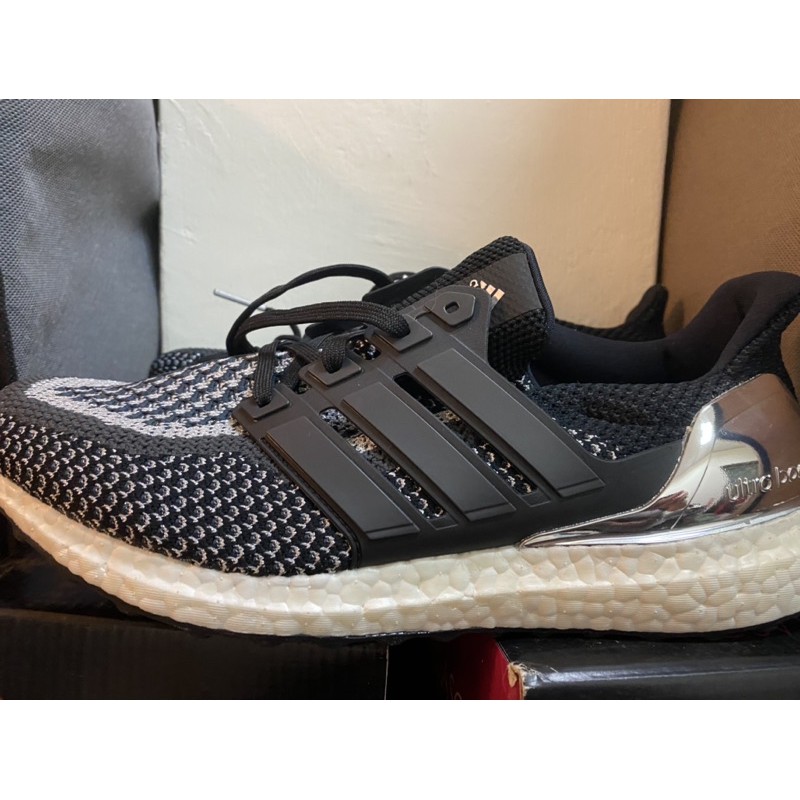 Adidas 慢跑鞋 休閒鞋 運動鞋 aultra boost silver medal 奧運銀 | 蝦皮購物