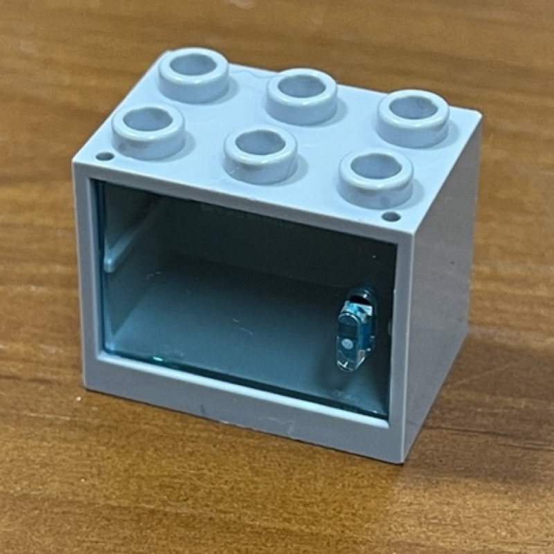 LEGO 樂高 淺灰色 櫃子組 櫃子 盒子 附透明藍玻璃片 4532 4533 | 蝦皮購物