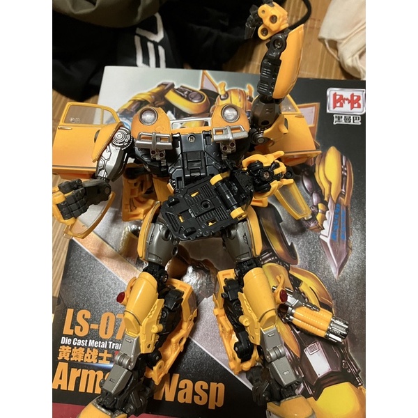 清山積 (有損壞)黑曼巴 BMB 變形金剛 合金 LS07 金龜蜂 大黃蜂 | 蝦皮購物