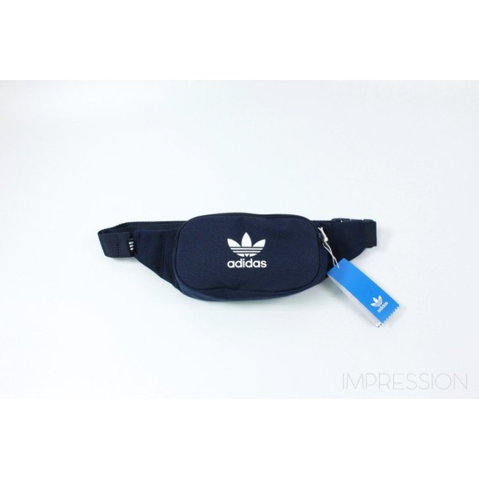 【IMPRESSION】Adidas ESSENTIAL CROSSBODY BAG 小包 腰包 GD4592 現貨 | 蝦皮購物