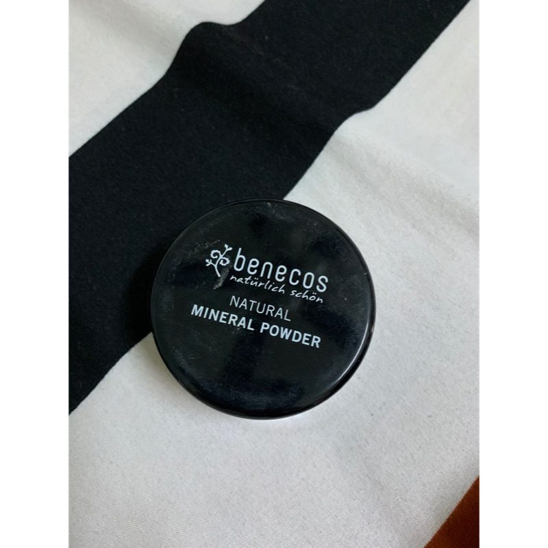 Benecos mineral powder 輕透柔霧礦物蜜粉 | 蝦皮購物