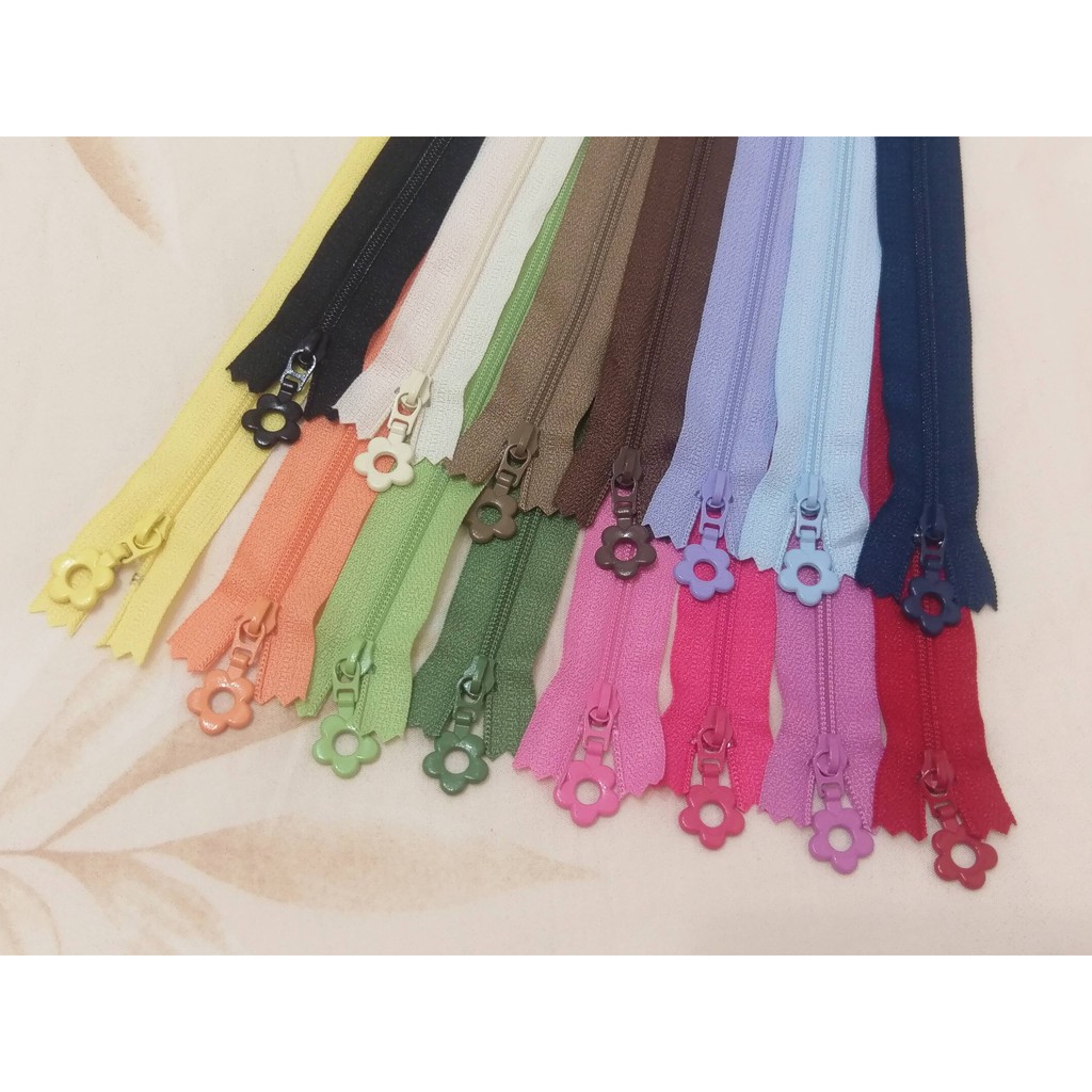 YKK 3C/3V尼龍拉鍊(20cm) 8寸 小花拉鍊頭 | 蝦皮購物