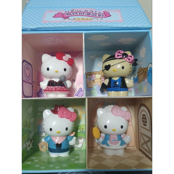 711 Hello Kitty腳色扮演派對公仔(兩組一套） | 蝦皮購物