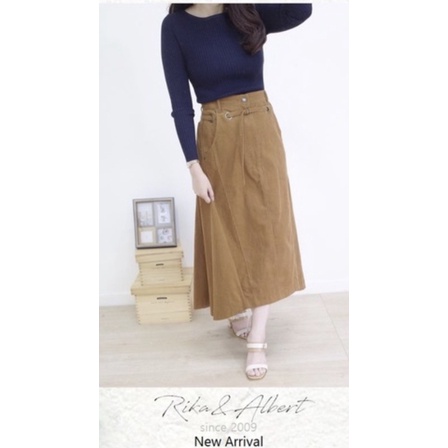 全新轉賣REDYAZEL率性燈芯絨魚尾過膝裙 焦糖駝M Rika & Albert yabbi 日貨 | 蝦皮購物