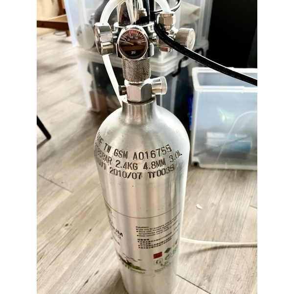 ISTA 伊士達 CO2 氣瓶 3L 2.4kg 二氧化碳瓶 鋁瓶 附氣壓計 電磁閥開關 | 蝦皮購物