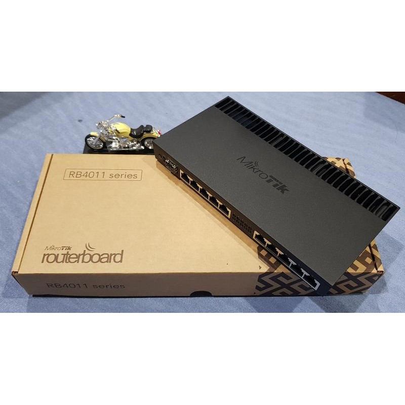 【RouterOS台灣代理】台灣公司貨 RB4011iGS+RM 四核高性能路由器 RB4011 | 蝦皮購物