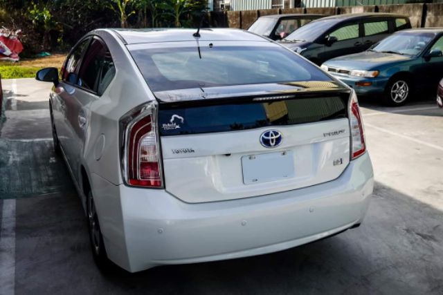 CYZONE 台灣品牌 後雨刷蓋 後雨刷塞 玻璃材質 Toyota Prius alpha JDM Phv | 蝦皮購物