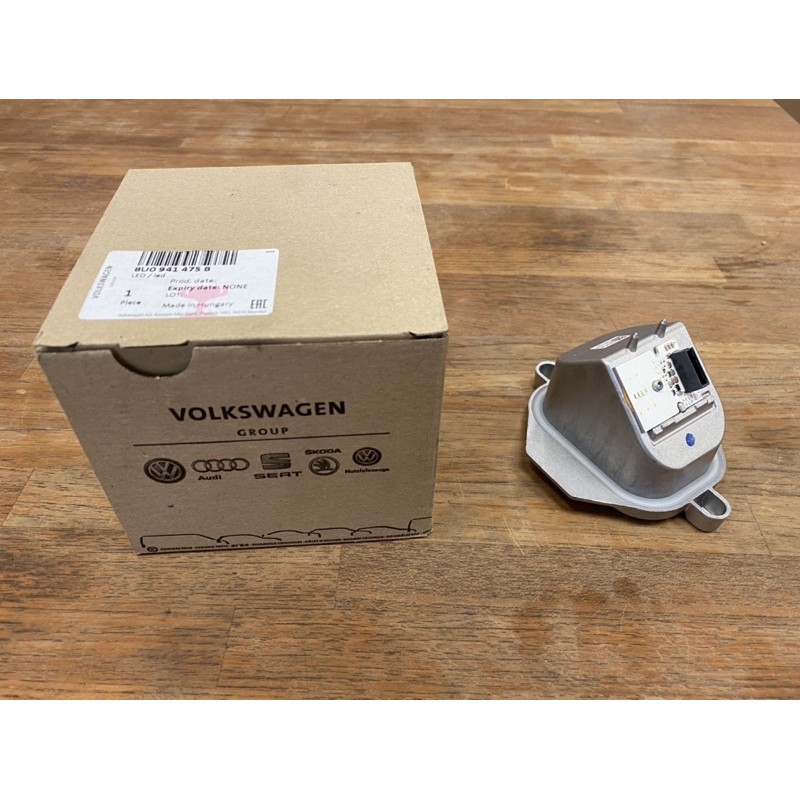 『波卡卡』德國原廠 Q3 8U LED 霧燈 8U0941475B | 蝦皮購物