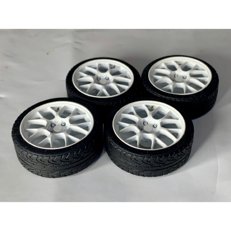 1/18模型車 BBS RG406 + P ZERO Corsa | 蝦皮購物