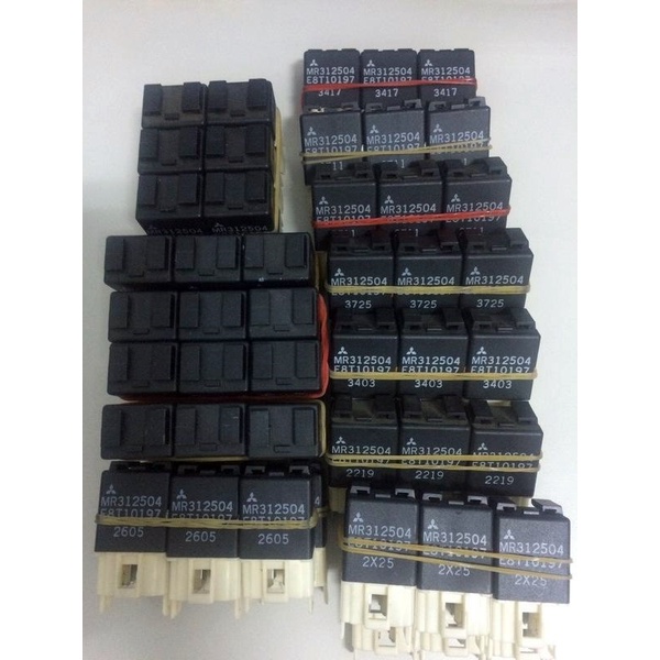 三菱 幸福力 SAVRIN INSPIRE 2.0 2.4 引擎 變速箱 繼電器 MR312504 三顆一拍 | 蝦皮購物