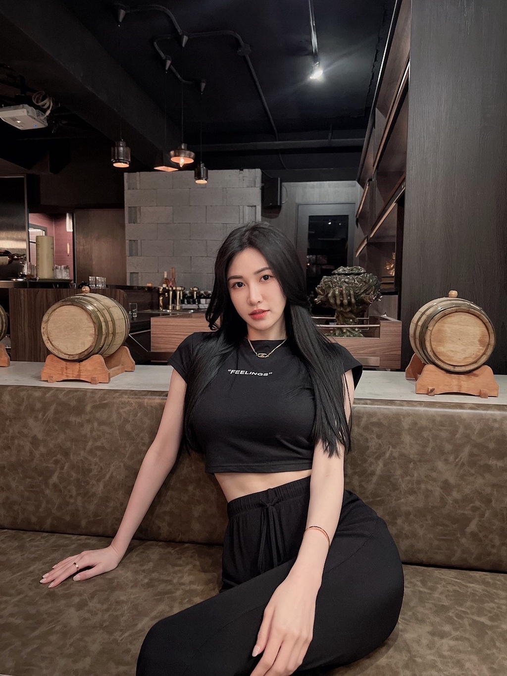 【CHING'S自訂】MIT合身短版字母彈性短袖TEE 5色 女裝 衣服 上衣 短版 短T 貼身 小圓領 | 蝦皮購物