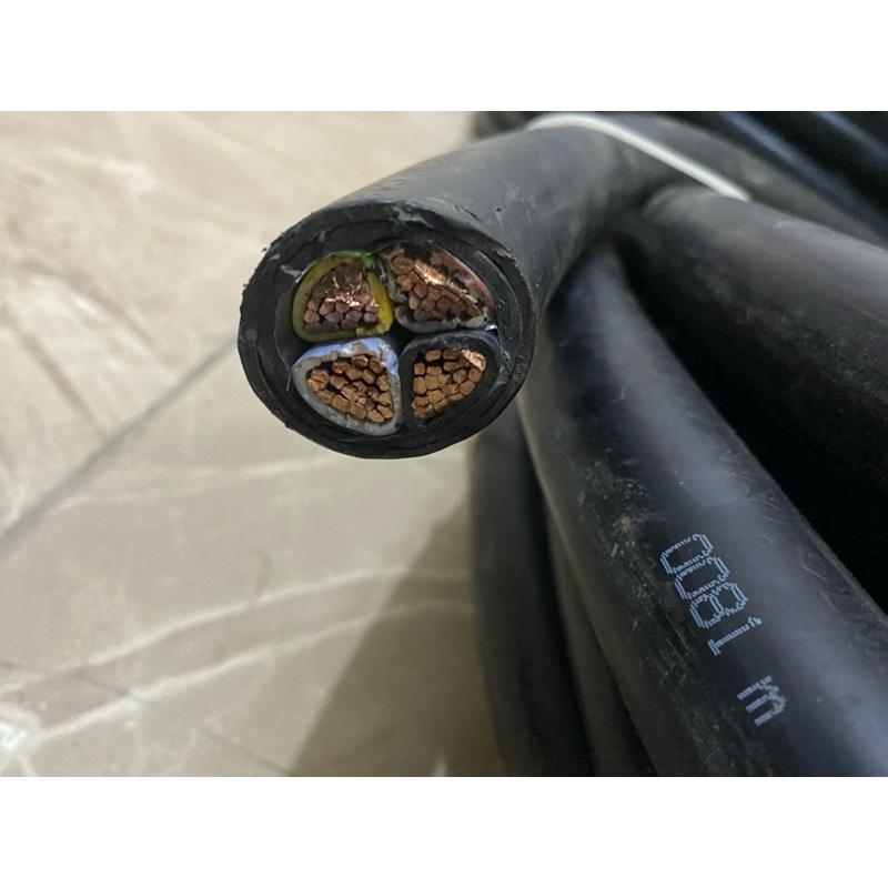 全新 NYY 4x50 SUPREME 電源線 GRESSS | 蝦皮購物