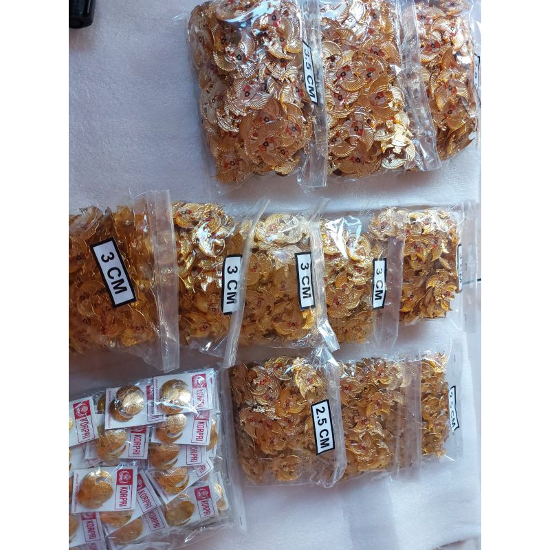 批發 Garuda Pin Peci Pin Garuda 胸針 Peci Paskibra Garuda 樹脂胸針別針 | 蝦皮購物
