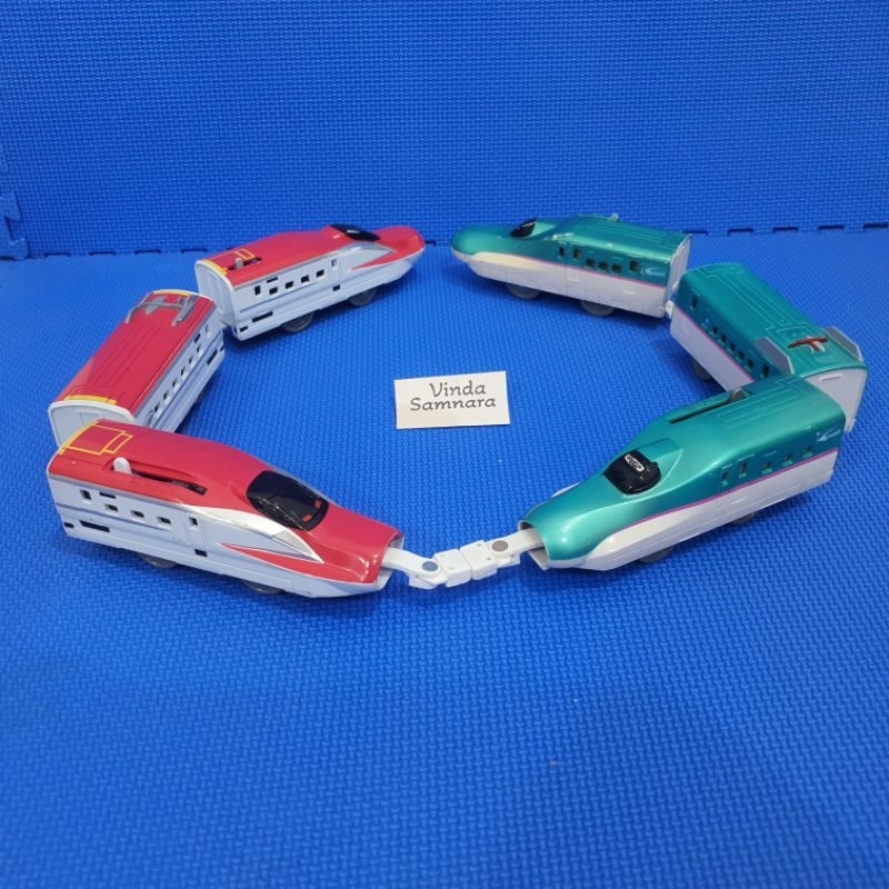 Takara Tomy Plarail 新幹線加入套裝 E5 隼鳥和 E6 Komachi | 蝦皮購物
