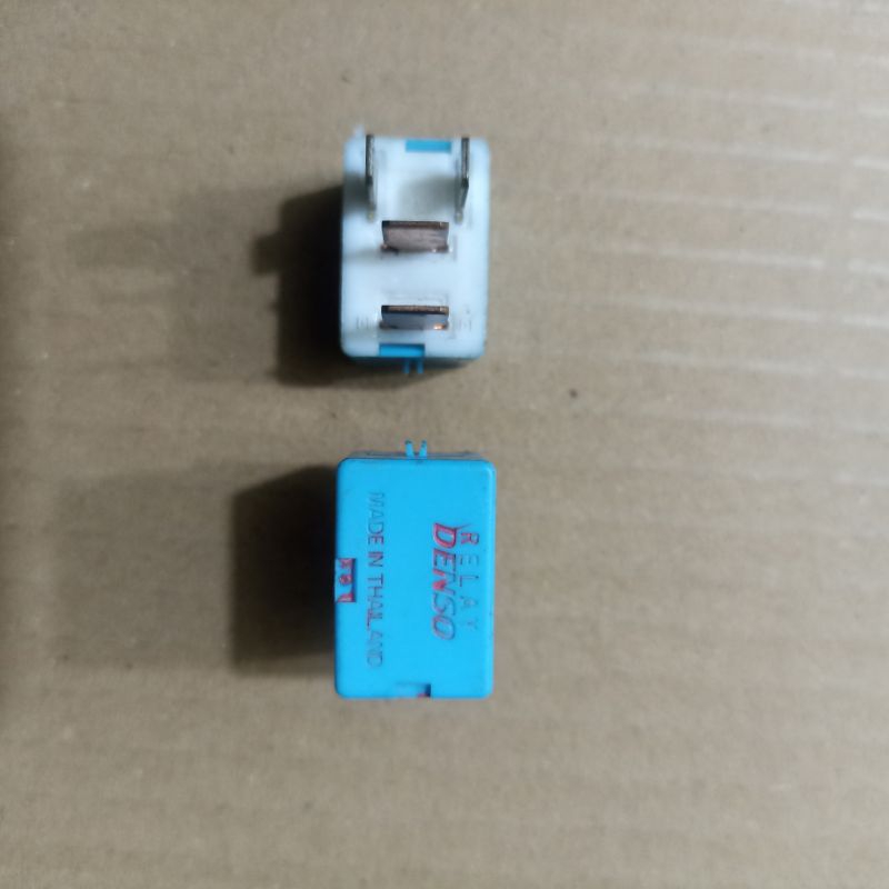 原裝豐田 90987-T2001 四腳藍色交流繼電器 | 蝦皮購物