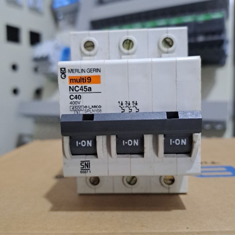 MCB NC45a 3P 6A 10A 16A 20A 25A 32A 40A 50A 63A梅林傑林施耐德 | 蝦皮購物