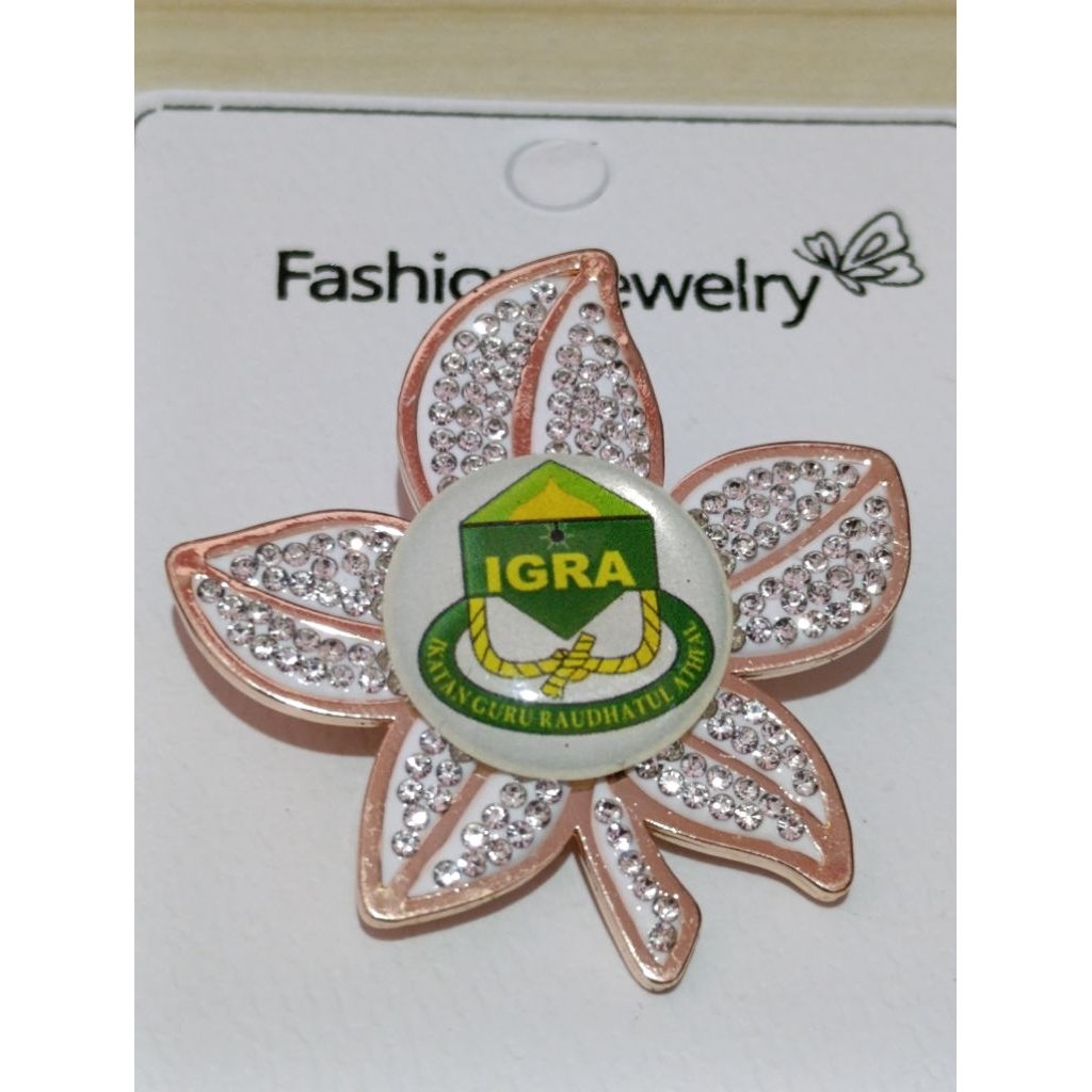 鈦葉圖案胸針 IGRA LOGO 教師協會 RAUDHATUL ATHFAL | 蝦皮購物