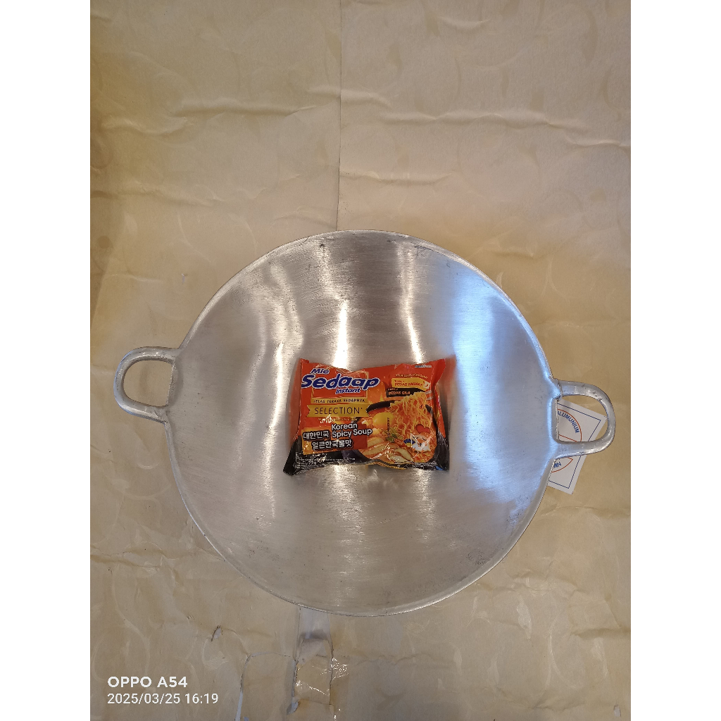 Logo Wajan 40cm Kuwali 鋁製印度尼西亞製造厚凹炒鍋重型深炒鍋 | 蝦皮購物