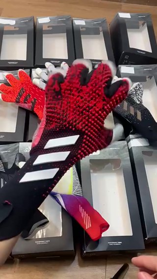 Uniforia Predator GL Pro 2.0 專業比賽乳膠足球守門手套 | 蝦皮購物