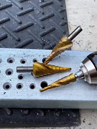 6542含钴寶塔鑽 4241三角柄直槽/螺旋階梯鑽 高速鋼 擴孔階梯開孔器 圓穴鑽 HSS 鑽頭 不鏽鋼 白鐵 | 蝦皮購物