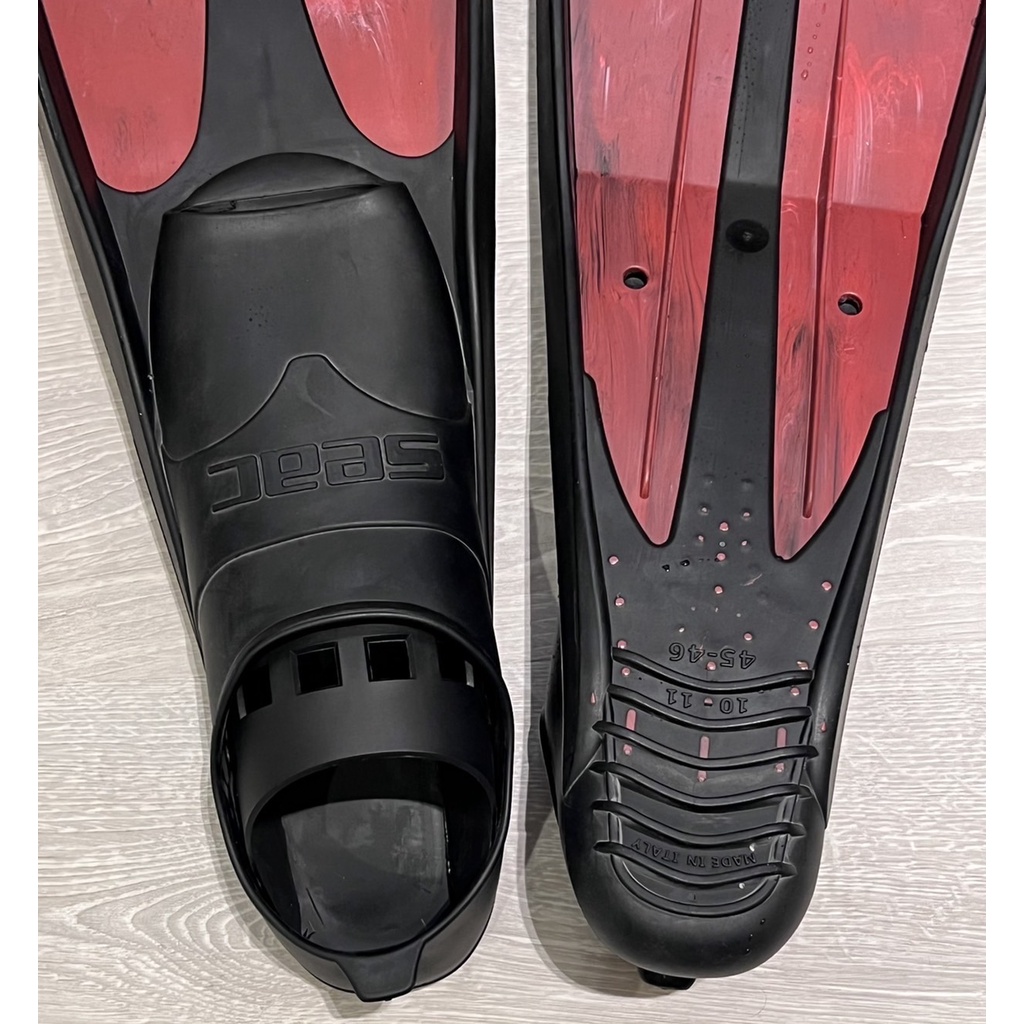 售義大利 / Seac motus 塑膠長蛙-紅色 45-46（全新 僅試穿） | 蝦皮購物