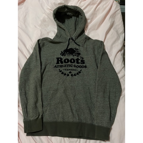 二手 Roots 墨綠色 帽T 男裝 尺寸XS | 蝦皮購物