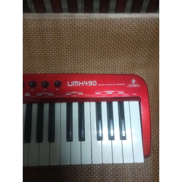 二手｛Behringer UMX490 USB 主控鍵盤Keyboard Controller UMX-490 | 蝦皮購物