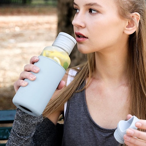 【2件9折】美國 HYDY 輕靚系列 透明水瓶 霧白瓶 (積雲) 590ml 水瓶 冷水瓶 隨身瓶 | 蝦皮購物