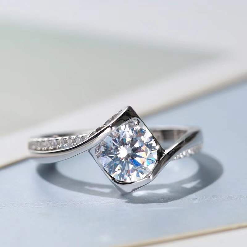 羅浮宮 1克拉 莫桑石 摩星鑽 D 3EX VVS1 八心八箭 戒指 奧地利水晶 可調式戒圍 1371 | 蝦皮購物