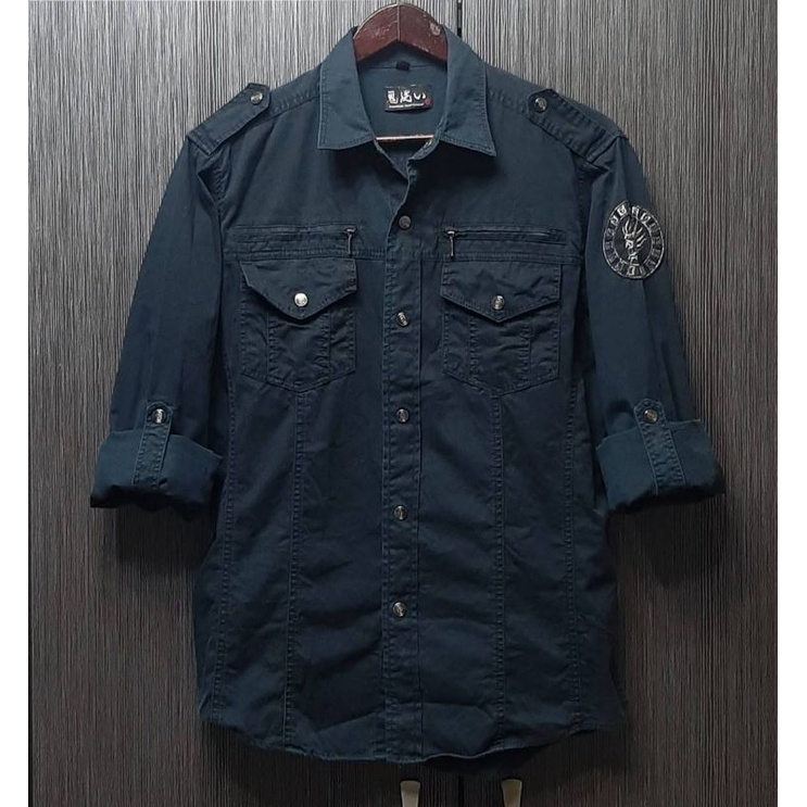 正品ONIARAI鬼洗 男深藍色仿舊布貼軍肩長袖襯衫M | 蝦皮購物