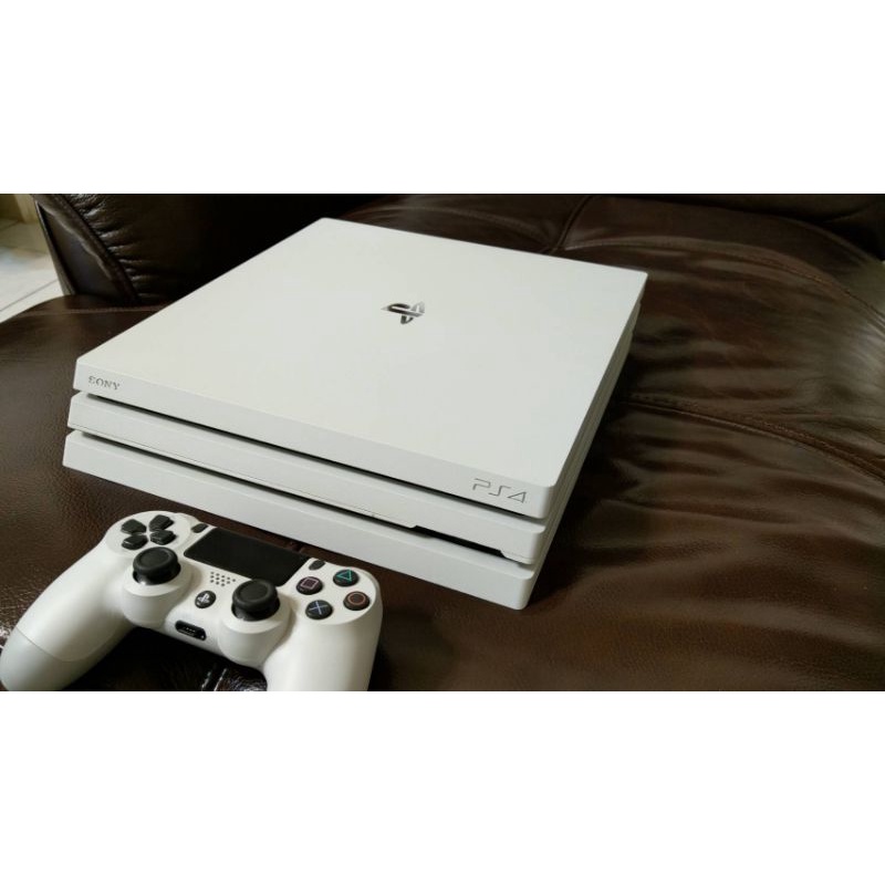 PS4 PRO 主機 1TB 7218B 白色 非常新 | 蝦皮購物