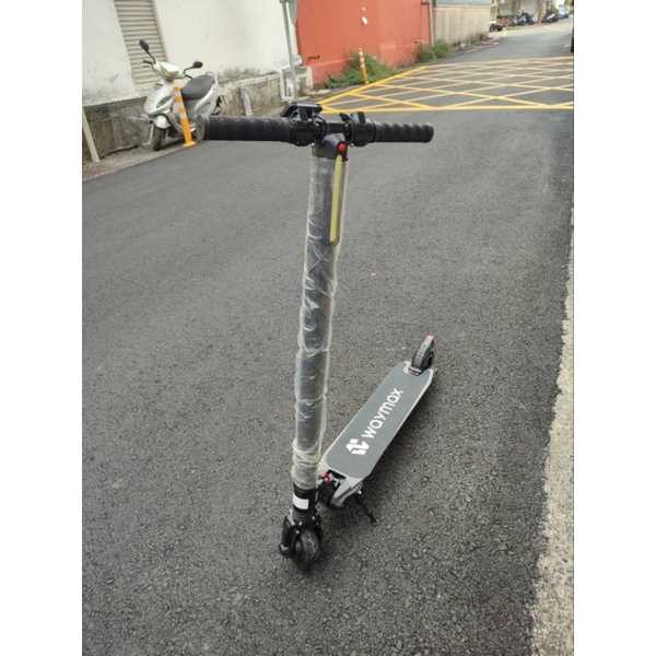 Waymax X6碳纖維電動滑板車豪華款近全新試乘車 只有7.6公斤 小孩，女人老人都方便騎 | 蝦皮購物