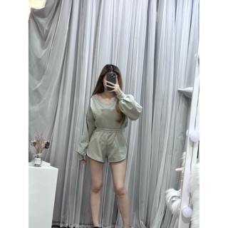 現貨白 / YN.Clothes· 獨家訂製-奶鹽系可愛澎袖v領套裝 | 蝦皮購物