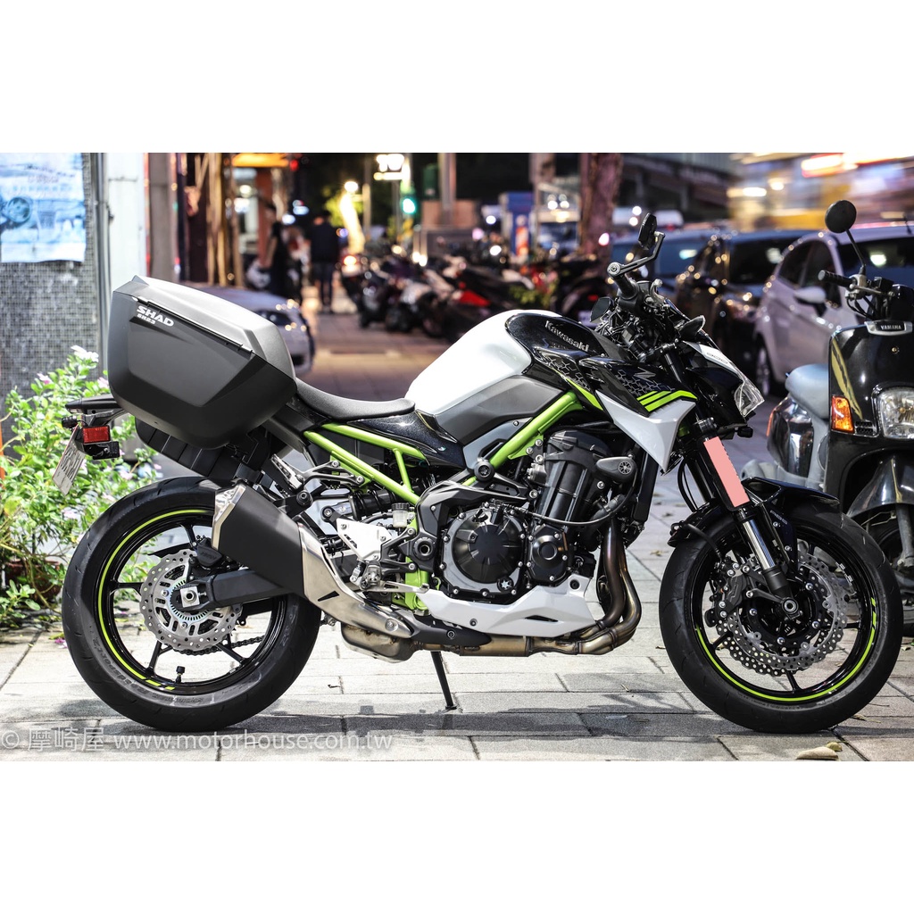 。摩崎屋。 Kawasaki Z900 搭配 SHAD SH23 側箱 Z900側箱 夏德 川崎 | 蝦皮購物