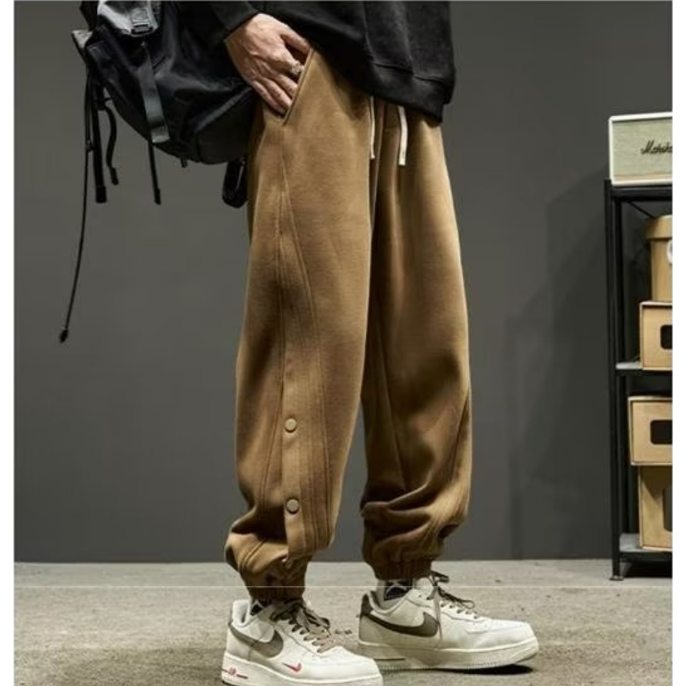 M-8XL 設計感排扣褲子 大尺碼縮口褲男 日韓街頭潮牌ins顯瘦束口褲 休閒運動褲 寬鬆男生慢跑褲 加大尺碼 | 蝦皮購物