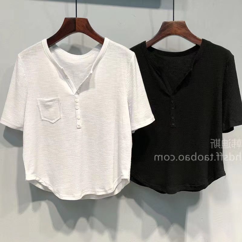 【特大尺碼M-5XL 40-150kg】夏季新款胖mm2-300斤大尺碼女裝V領寬鬆顯瘦坑條短版短袖上衣女 | 蝦皮購物