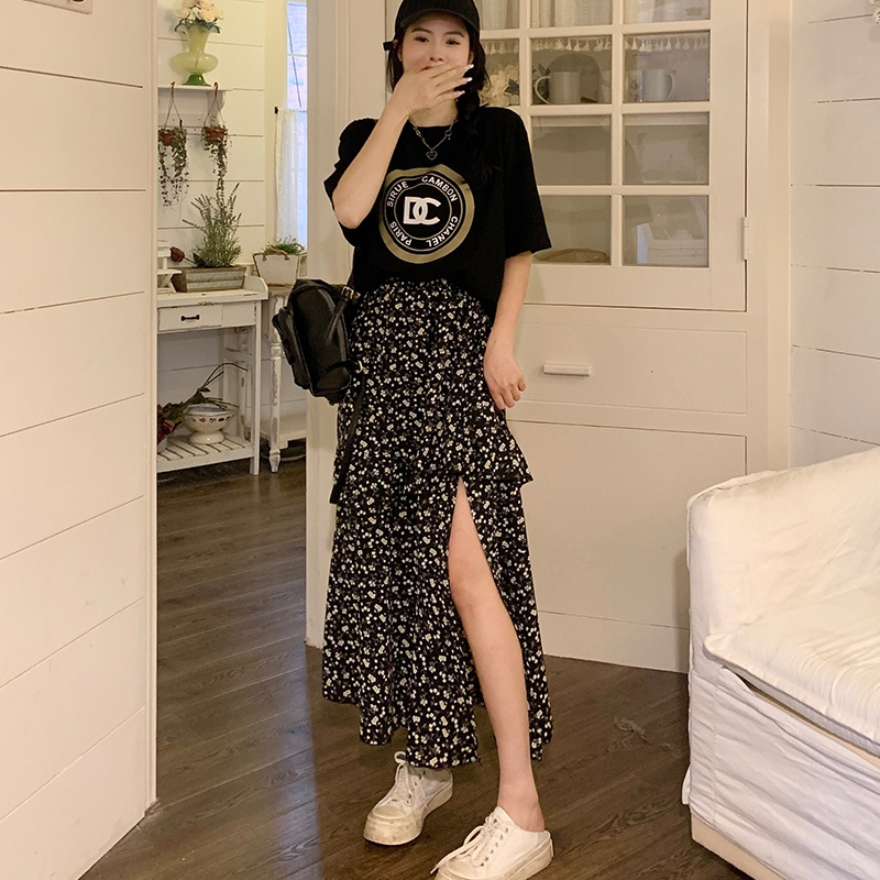 💕甜心大尺碼💕M-4XL 大尺碼套裝 大碼開衩碎花長裙休閑百搭顯瘦短袖T恤上衣兩件套裝 | 蝦皮購物