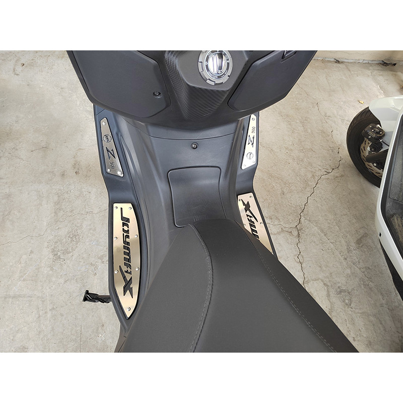 【台灣出貨】三陽JOYMAX Z300 九妹 Z300X 改裝鋁合金腳踏板 防滑腳墊 腳踩板 | 蝦皮購物